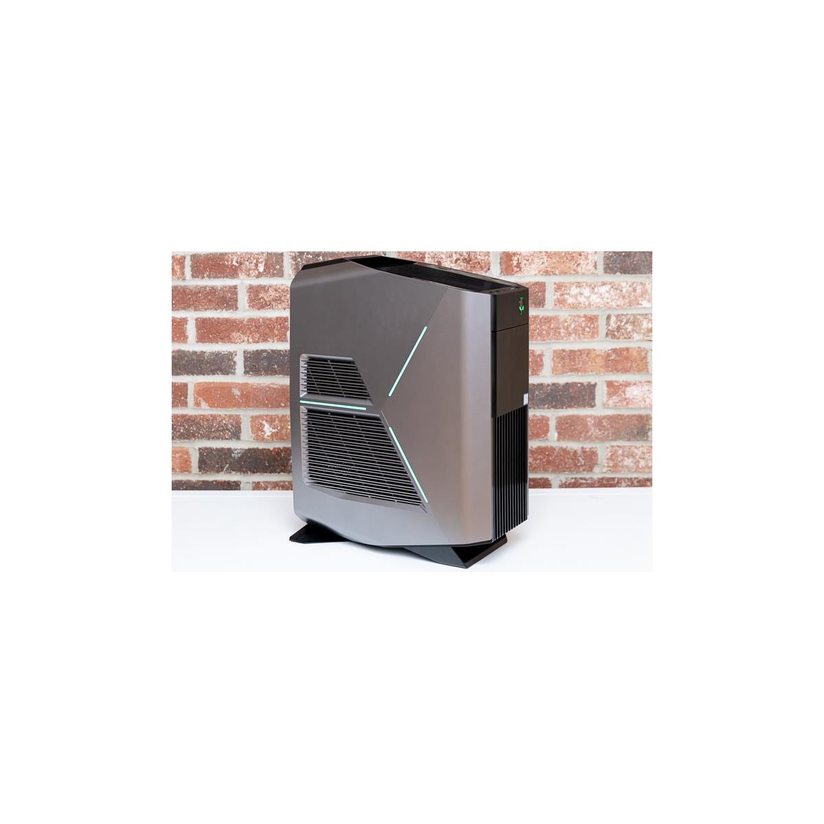 Alienware Aurora R8 Review: A Compact RTX Gaming Powerhouse Alienware Aurora R8 Review: A Compact RTX Gaming Powerhouse