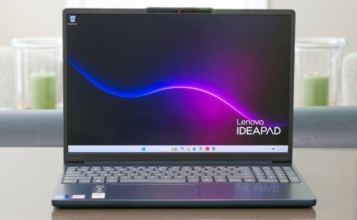 Lenovo IdeaPad Slim 3i Review: Can Wildcat Lake Overtake The MacBook ...