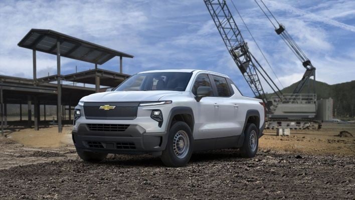 2026 Chevrolet Silverado EV Smashes Range Record After Traveling Over ...