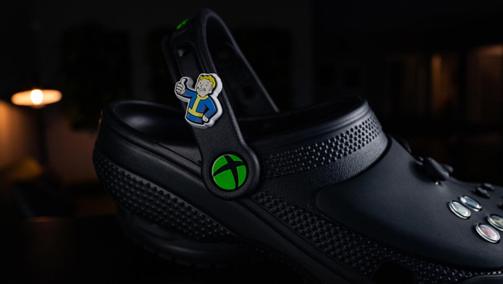 Xbox Crocs Are The Perfect Stocking Stuffer If You're All Out Of Coal ...