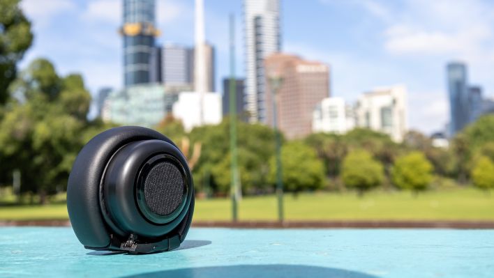 TDM Neo Shape-Shifting Headphones Double As A Portable Speaker ...